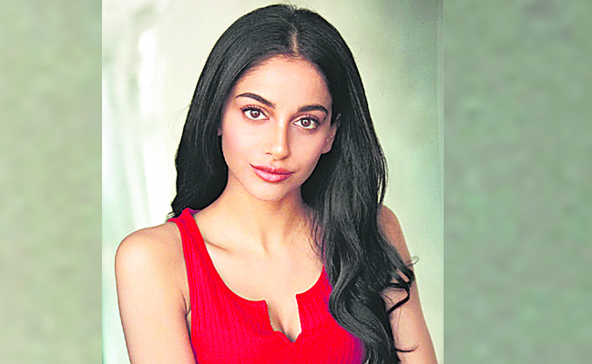 గూఢచారితో జోడీ | Banita Sandhu Joins Adivi Sesh Blockbuster Goodachari 2 | Sakshi